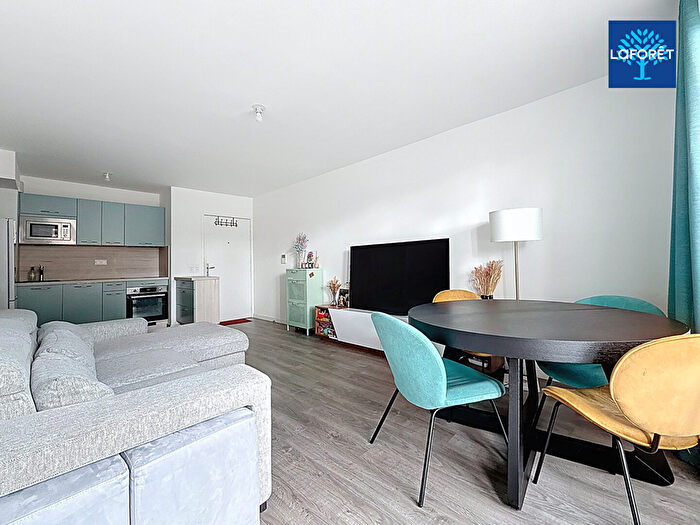 Noisy-le-Grand, Centre-ville - Appartement 3 pièces à vendre