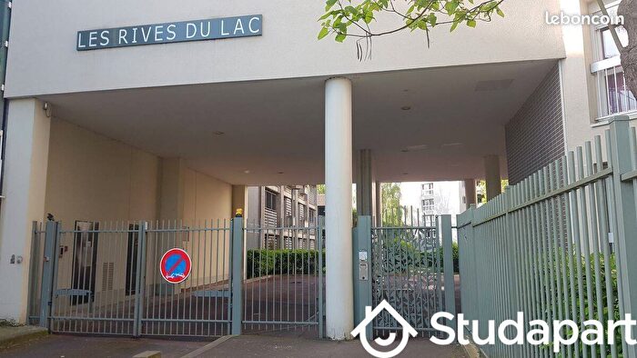 Pvé Neuf-Mont dEst, Noisy-le-Grand : Appartement 1 pièce à louer