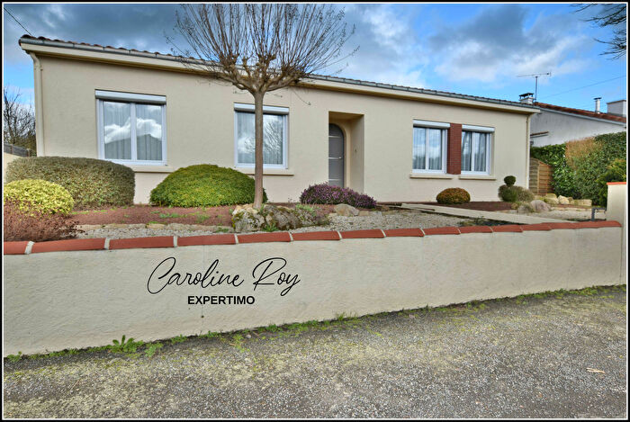 Maison à vendre - Gétigné - 4 pièces - 3 chambres