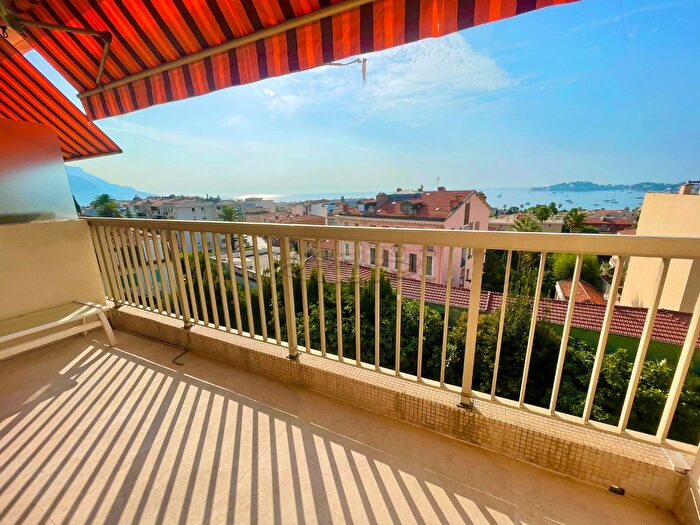 Appartement à vendre - Beaulieu-sur-Mer - 3 pièces - 2 chambres