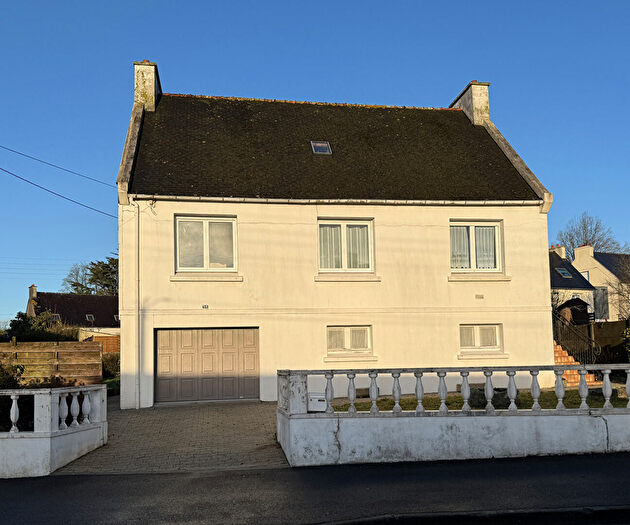 Maison à vendre - Landivisiau - 6 pièces - 4 chambres