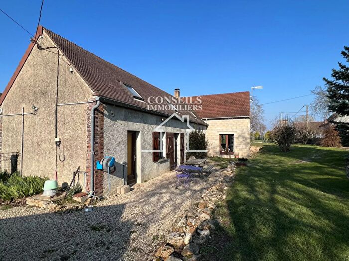 Saint-Julien-du-Sault - Maison 8 pièces à vendre