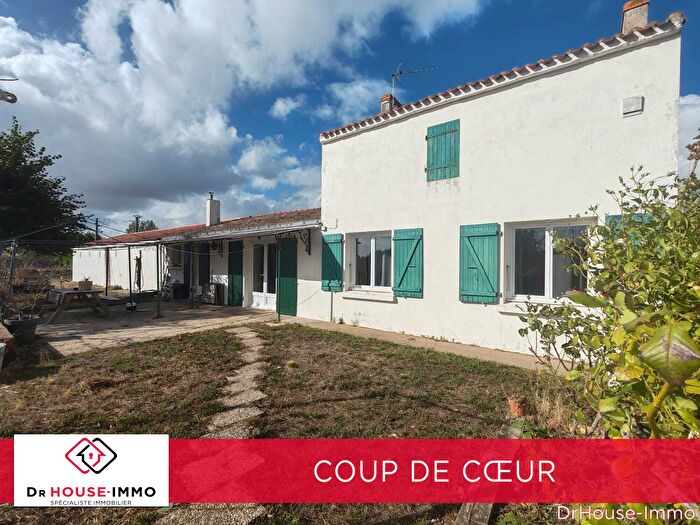 Maison à vendre - Sainte-Radégonde-des-Noyers - 4 pièces - 3 chambres