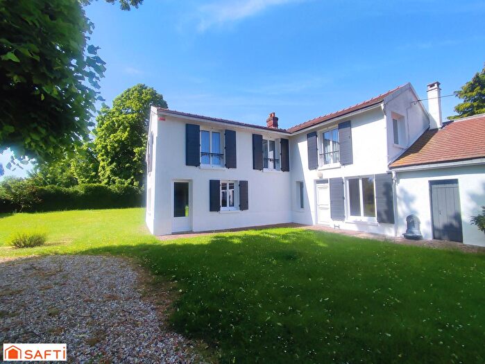Boissy-Mauvoisin : Maison 5 pièces à vendre