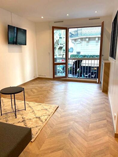 Appartement à louer - Porte Dauphine, Paris ème arrondissement - 1 pièce