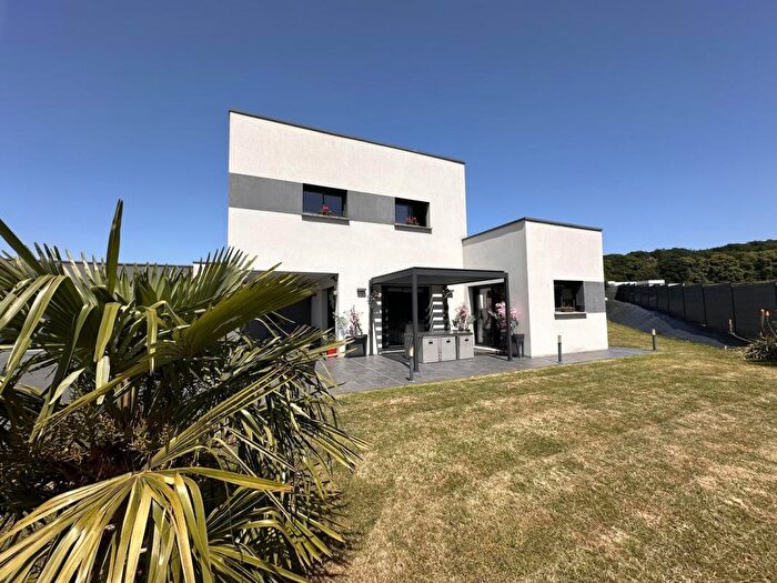 Glos-sur-Risle : Maison 5 pièces à vendre