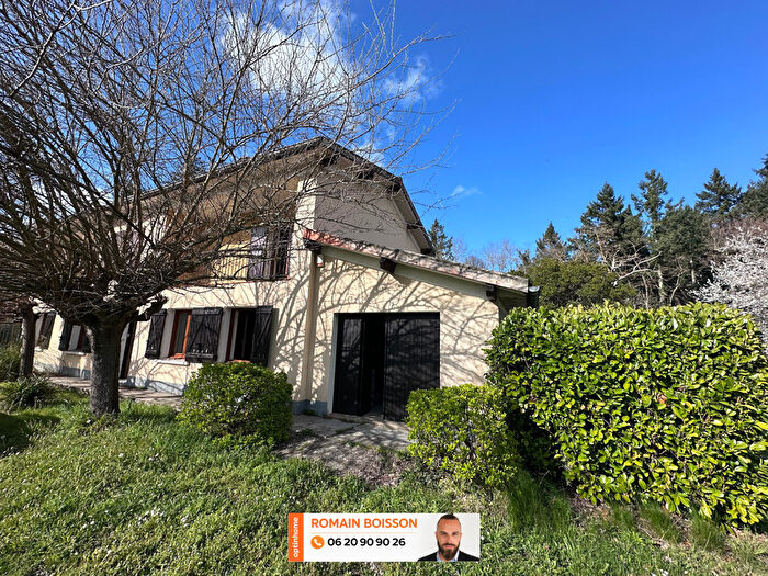 Maison à vendre - Les Issards - 6 pièces - 5 chambres