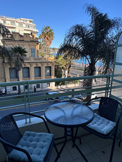 Appartement à louer - Nice, Promenade des Anglais, Rue de France - 2 pièces - 1 chambre