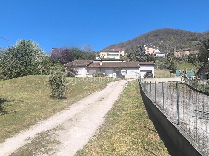 Voiron, Faton - Maison 6 pièces à vendre