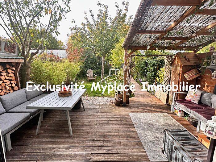 Maison à vendre - Buc - 5 pièces - 4 chambres