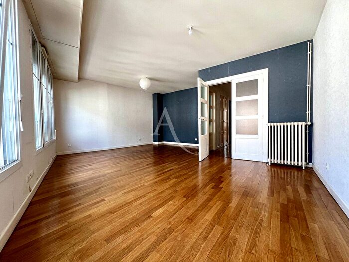 Appartement à louer - Rive Gauche-Chipotte, Épinal - 4 pièces - 3 chambres