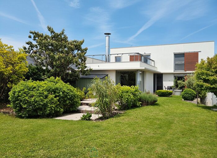 Maison 6 pièces à Amboise, La Verrerie, à vendre