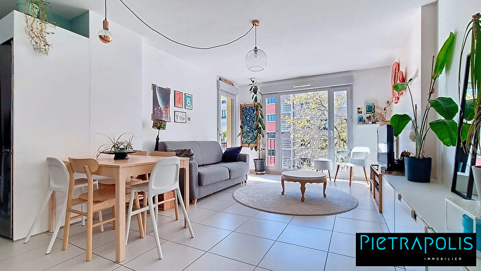 Villeurbanne, Gratte Ciel - Appartement 3 pièces à vendre