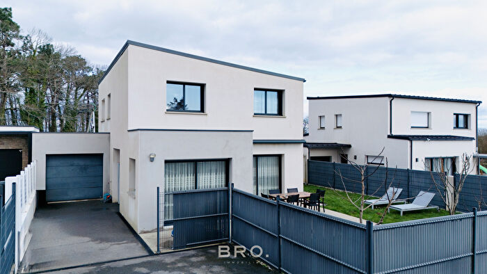 Maison à vendre - Plescop - 5 pièces - 4 chambres