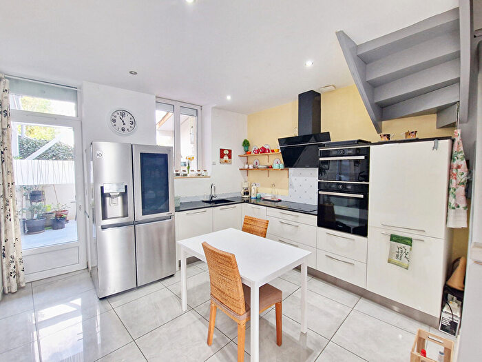 Maison à vendre - Miramont-de-Guyenne - 5 pièces - 3 chambres