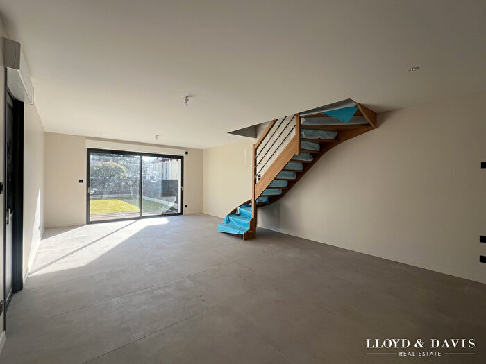 Maison à vendre - Bassens - 4 pièces - 3 chambres