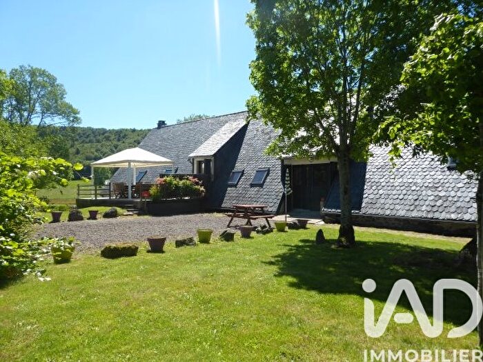 Maison à vendre - Chastreix - 5 pièces - 1 chambre