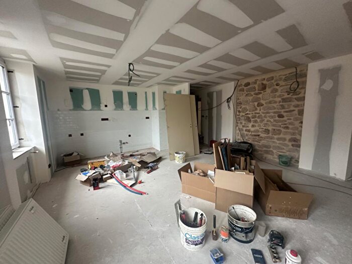 Appartement à louer - Rodez, Centre historique, Vieux-Rodez - 4 pièces - 3 chambres