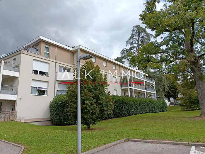 Appartement à vendre - Vétraz-Monthoux - 3 pièces - 2 chambres