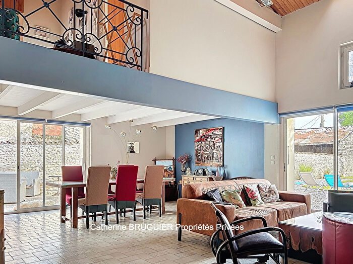 Maison 9 pièces à vendre - Saint-Jean-de-Liversay