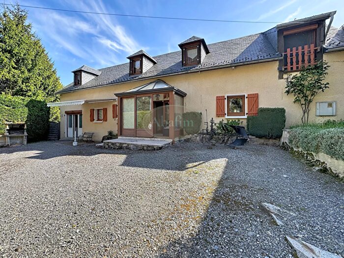 Campan - Maison 6 pièces à vendre