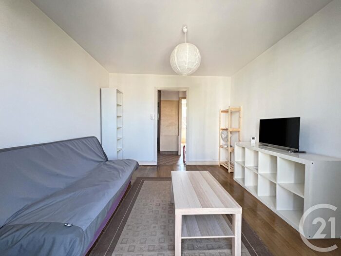 Appartement 3 pièces à Grenoble, Abbaye, Jouhaux, à louer