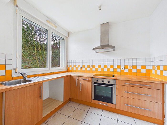 Appartement à louer - Saint-Avold, Centre-ville, Felsberg, Route de DourdHal - 3 pièces - 2 chambres