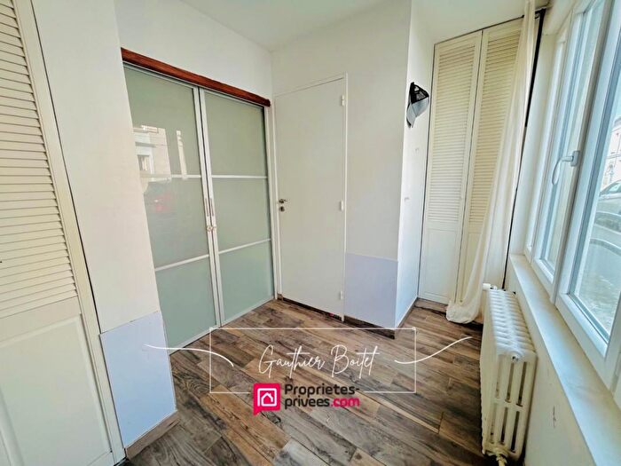 Maison à vendre - Rozay-en-Brie - 8 pièces - 6 chambres