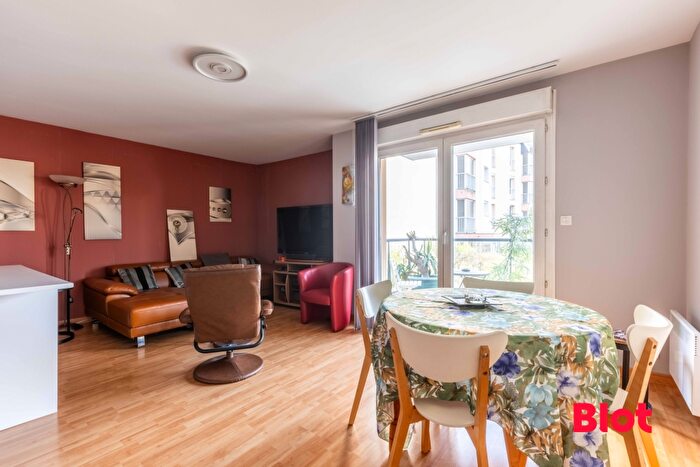 Appartement à vendre - Saint-Jacques-de-la-Lande - 3 pièces - 2 chambres