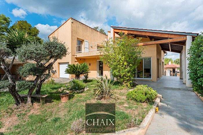 Maison à vendre - Aubagne - 6 pièces - 4 chambres