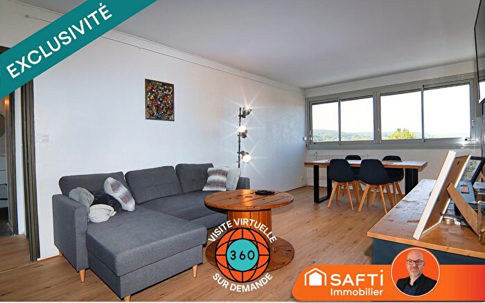 Saint-Pierre-lès-Elbeuf : Appartement 4 pièces à vendre