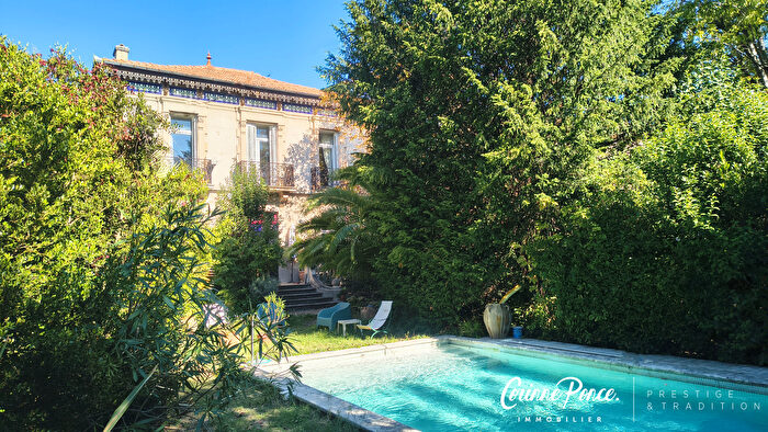 Maison à vendre - Nîmes - 8 pièces - 4 chambres