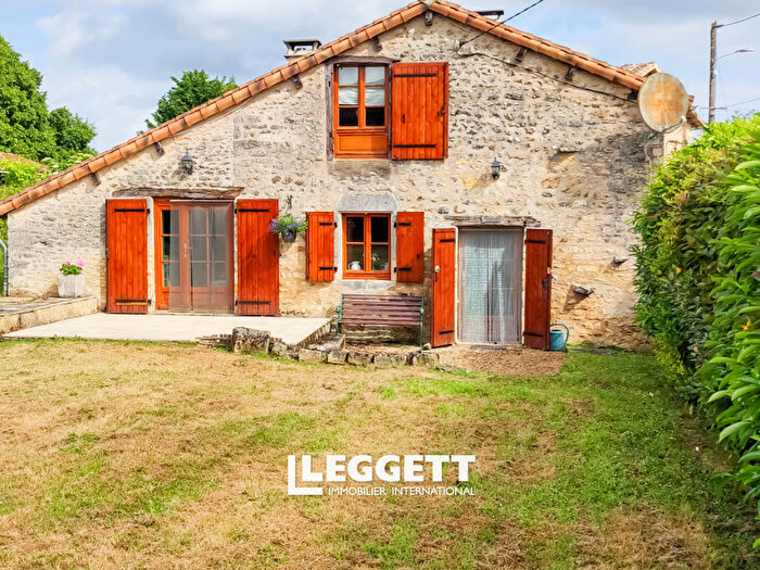 Maison à vendre - Couhé - 6 pièces - 3 chambres