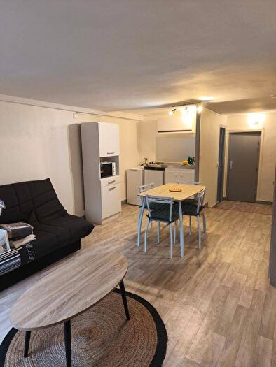 Appartement à louer - Nord Ouest, La Ferté-sous-Jouarre - 1 pièce