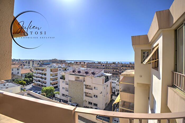 Appartement 2 pièces à Vallauris, Golfe Juan, Vieux Port, à vendre