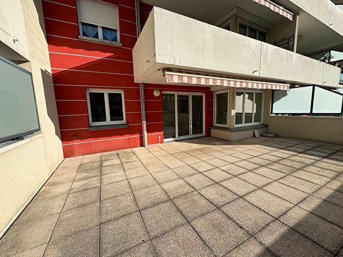 Appartement à louer - Montbernier, Bourgoin-Jallieu - 2 pièces - 1 chambre