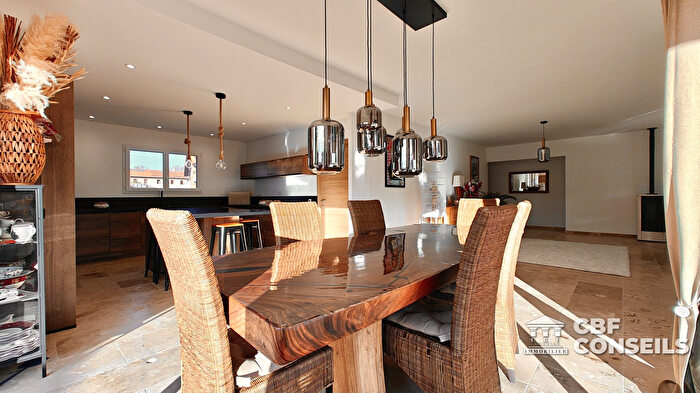 Maison à vendre - Lezoux - 6 pièces - 3 chambres
