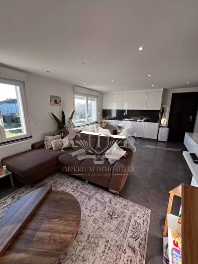 Appartement à vendre - Florange - 4 pièces - 2 chambres