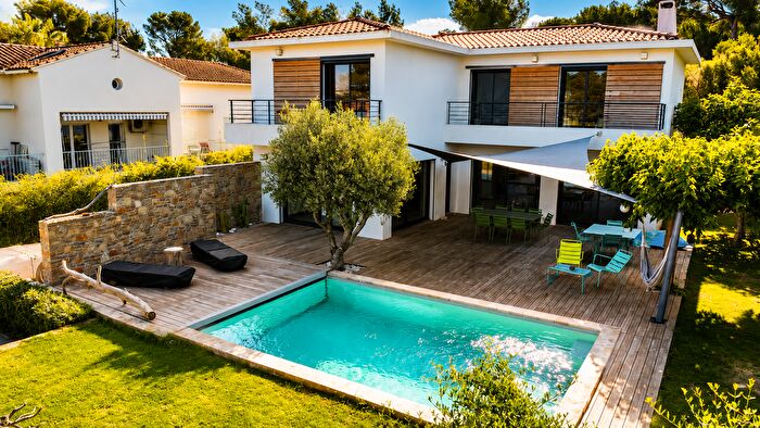 Sanary-sur-Mer, La Cride, Beau Cours - Maison 5 pièces à vendre
