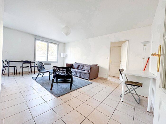 Appartement à louer - Brotteaux, Lyon ème arrondissement - 2 pièces - 1 chambre