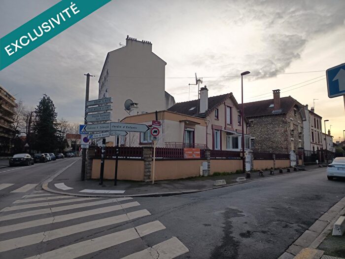 Maison à vendre - Bondy, Moulin à Vent, Le Mainguy - 11 pièces - 6 chambres