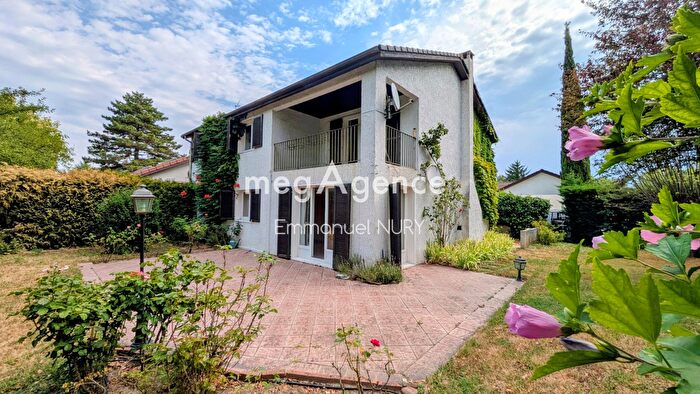 Maison 6 pièces à vendre à Charbonnières-les-Bains