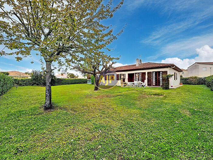 Maison à vendre - Mérignac, Capeyron - 4 pièces - 3 chambres