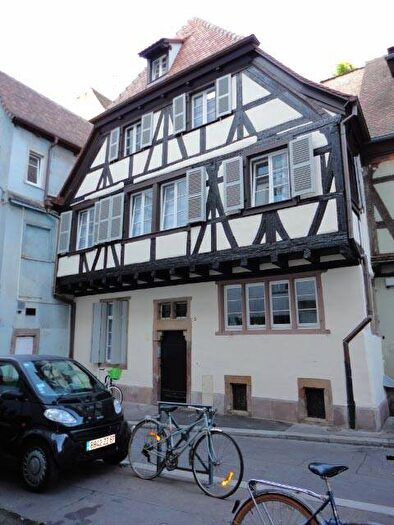 Krutenau Centre Est, Strasbourg : Appartement 1 pièce à louer