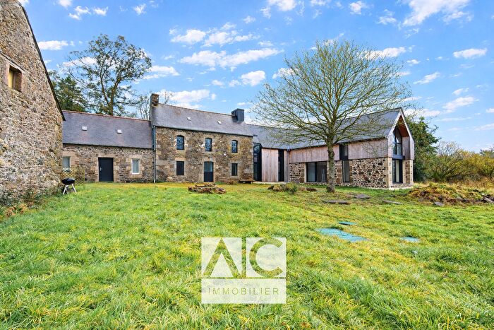 Maison à vendre - Gurunhuel - 7 pièces - 4 chambres