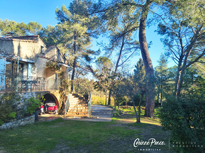 Maison à vendre - Nîmes - 9 pièces - 7 chambres