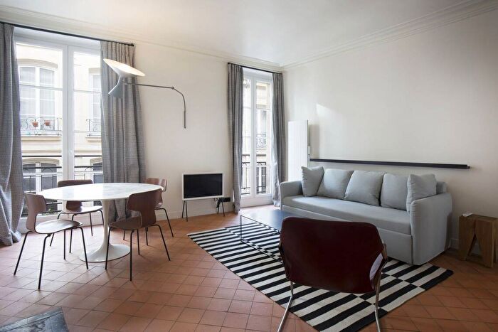 Appartement à louer - Saint Germain des Prés, Paris ème arrondissement - 2 pièces - 1 chambre