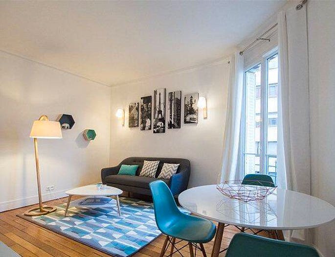 Appartement 2 pièces à louer à Violet Commerce, Paris 15ème arrondissement
