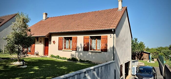 Maison 8 pièces à Bourges, Aéroport, Vauvert, Pierrelay, Pissevieille, à vendre