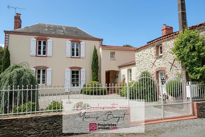 Maison 9 pièces à vendre - Chauché